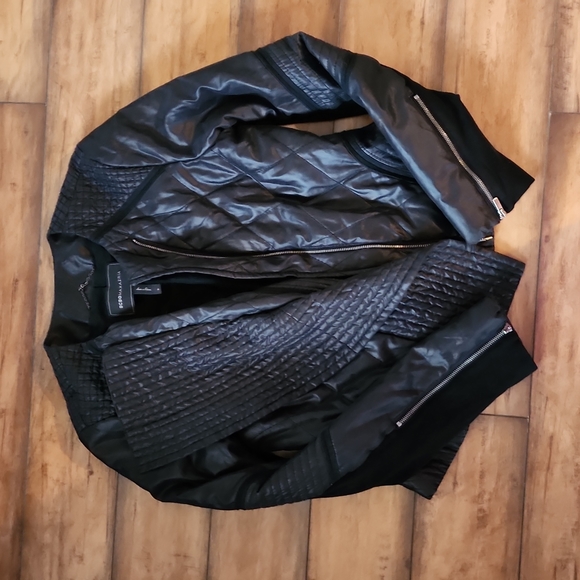 BCBGMaxAzria | Jackets & Coats | Bcbg Maxazria | Poshmark